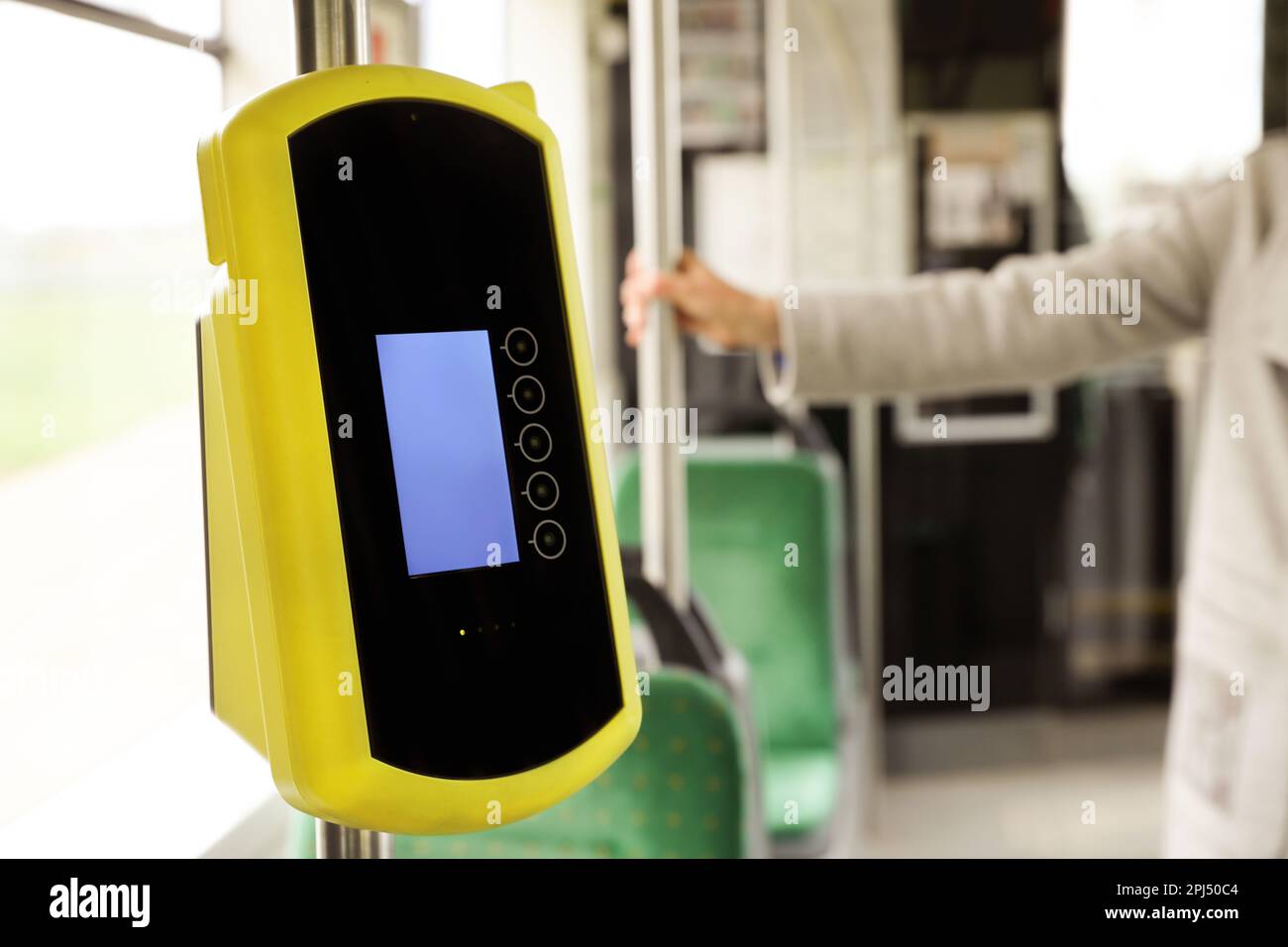 Contactless bus fare hi-res stock photography and images - Alamy