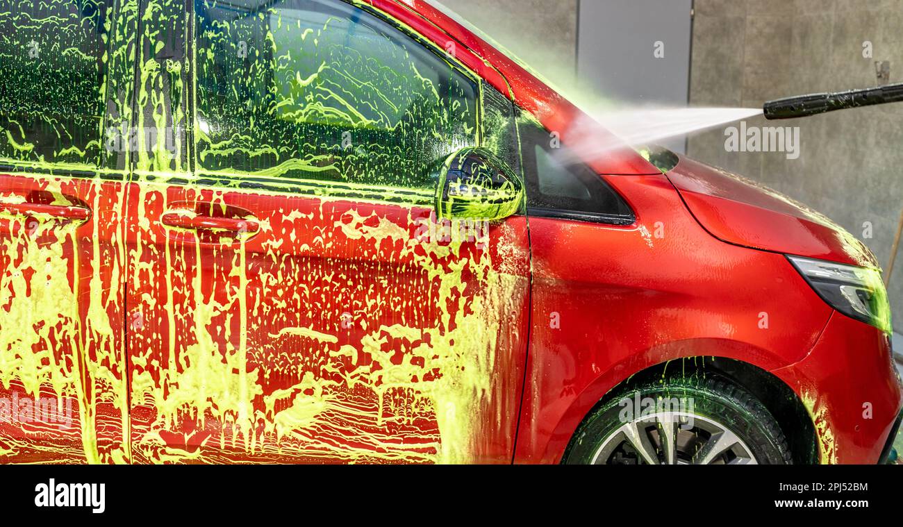 Wheel green detergent hi-res stock photography and images - Alamy