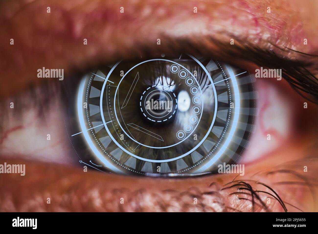 Contracting cornea hi-res stock photography and images - Alamy