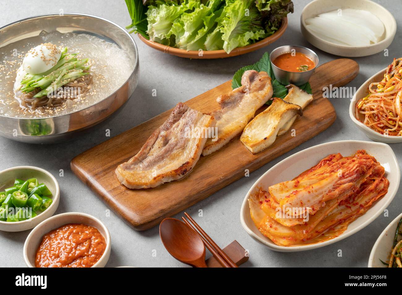 Refrigerated Pork Belly Grilled Cold Noodles Set Stock Photo - Alamy