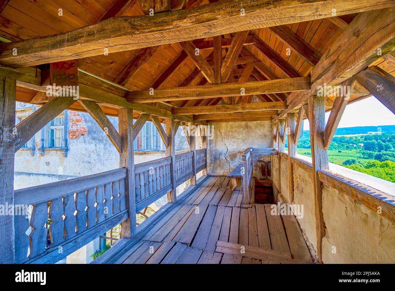 Panorama courtyard medieval parade hi-res stock photography and images ...