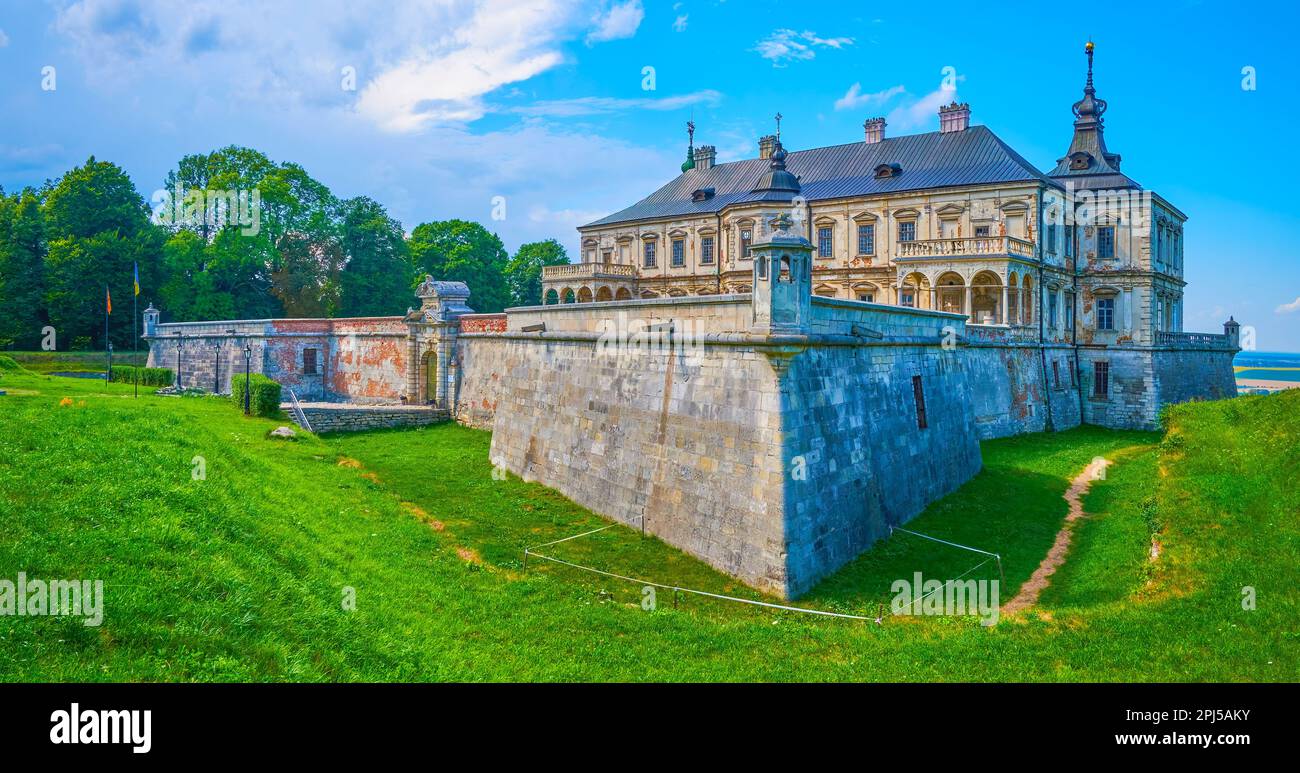 Polish lithuanian castle hi-res stock photography and images - Alamy