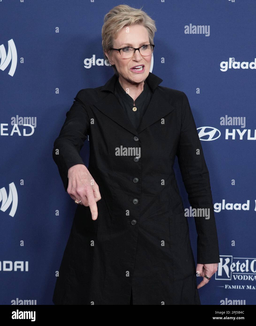 Jane Lynch arrives at the 34th Annual GLAAD Media Awards held at the ...