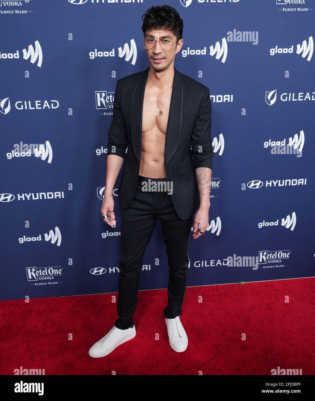 Los Angeles, USA. 30th Mar, 2023. Ronnie Woo arrives at the 34th Annual ...