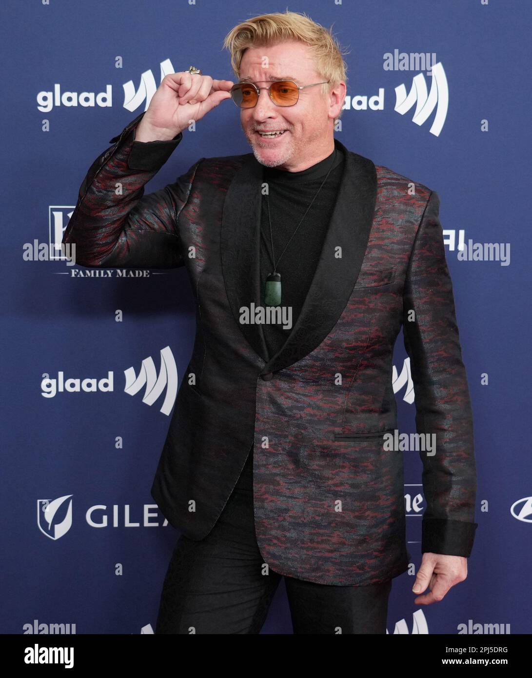 Rhys Darby arrives at the 34th Annual GLAAD Media Awards held at the ...