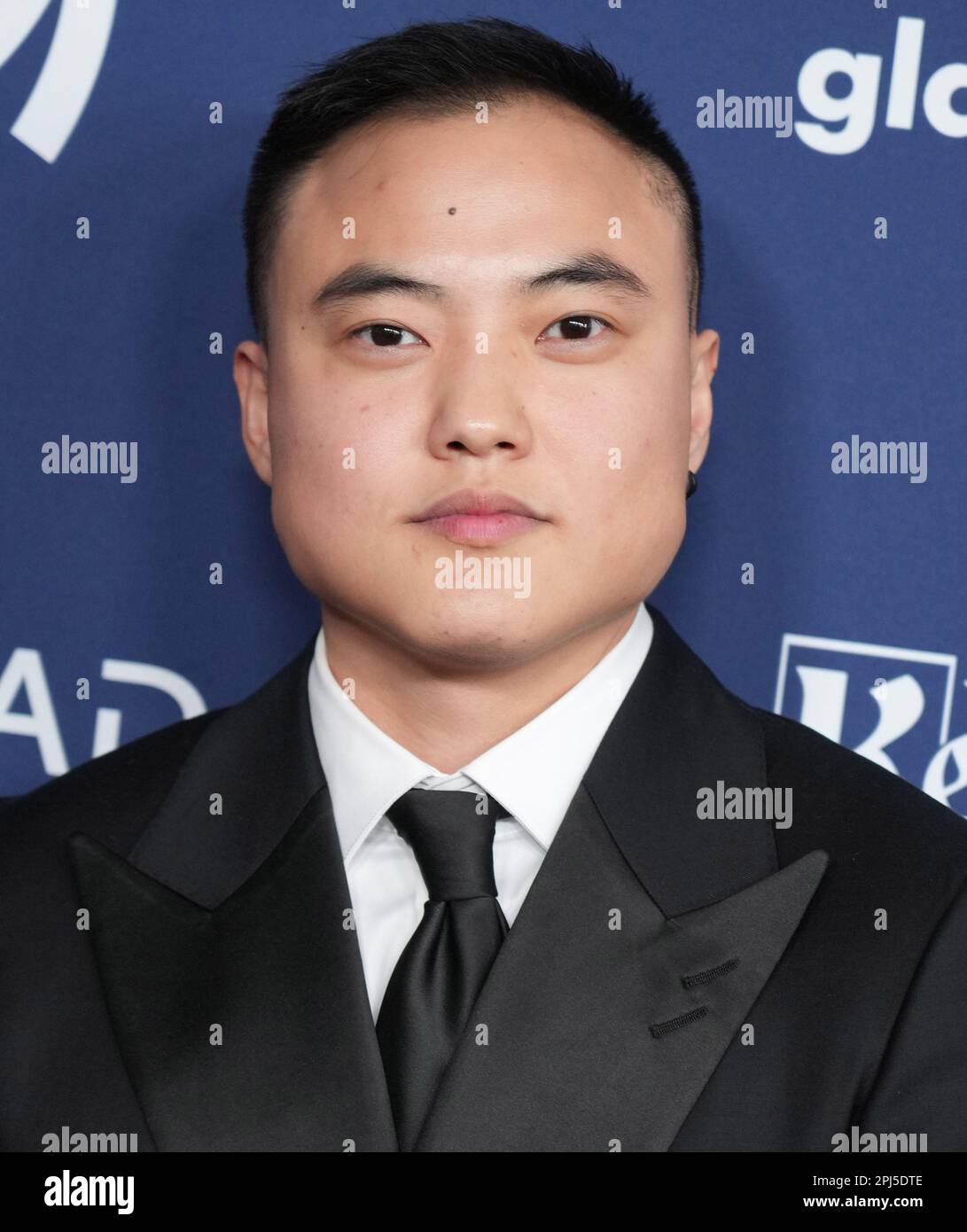 Leo Sheng arrives at the 34th Annual GLAAD Media Awards held at the ...
