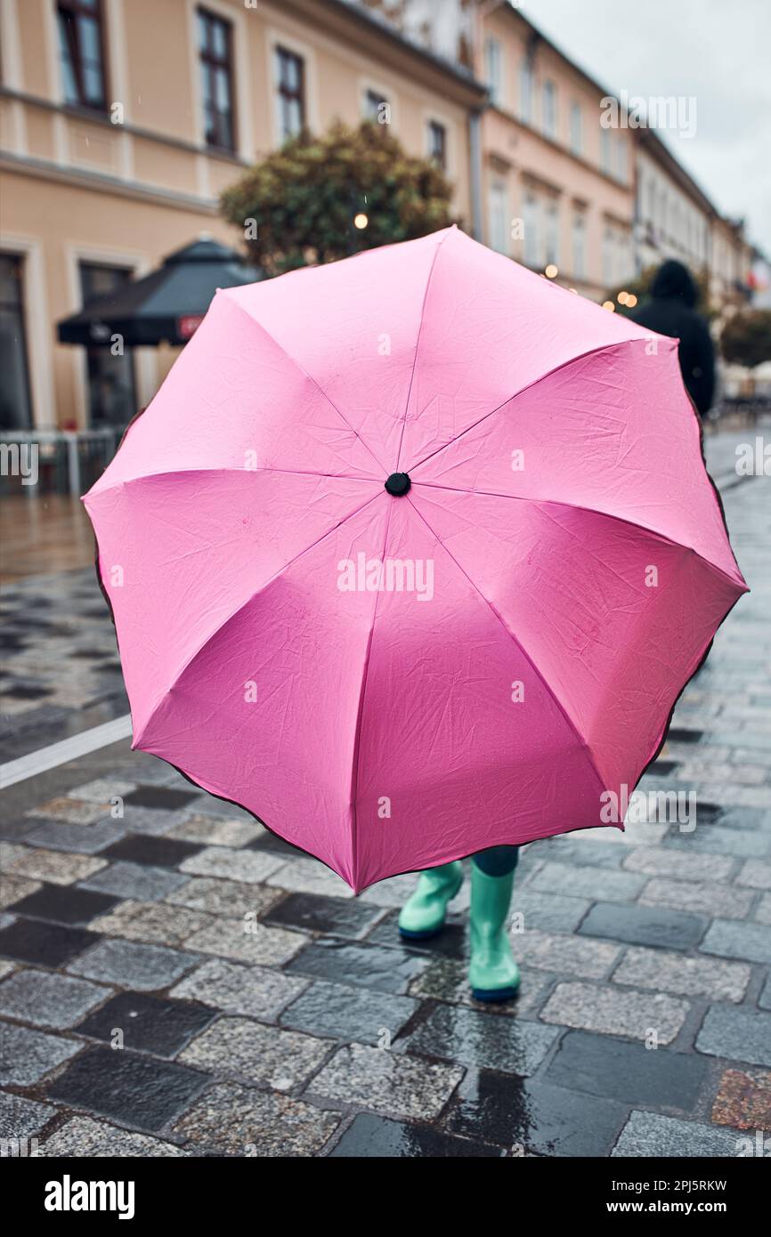 Big pink umbrella store