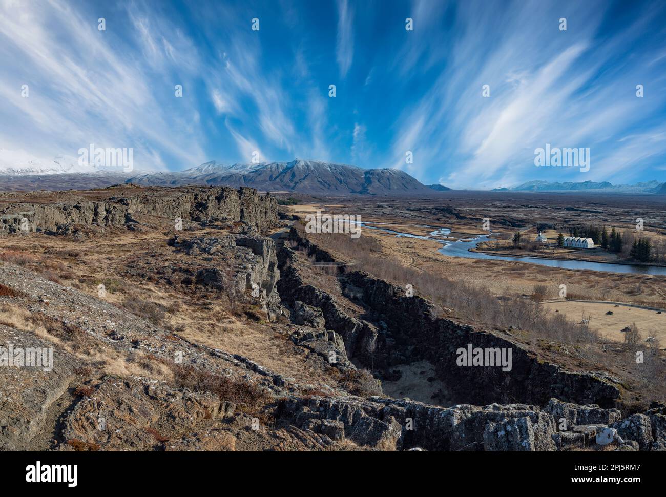 Thingvellir national park fault line hi-res stock photography and ...