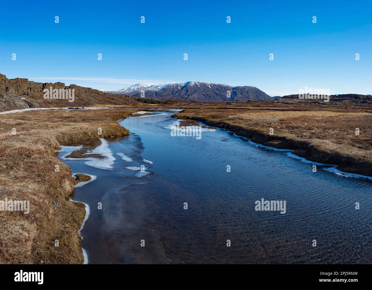 Thingvellir national park fault line hi-res stock photography and ...