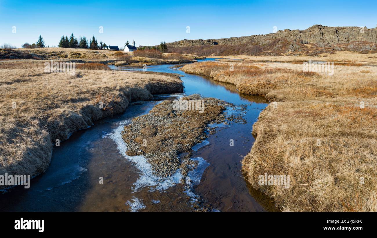 Thingvellir national park fault line hi-res stock photography and ...