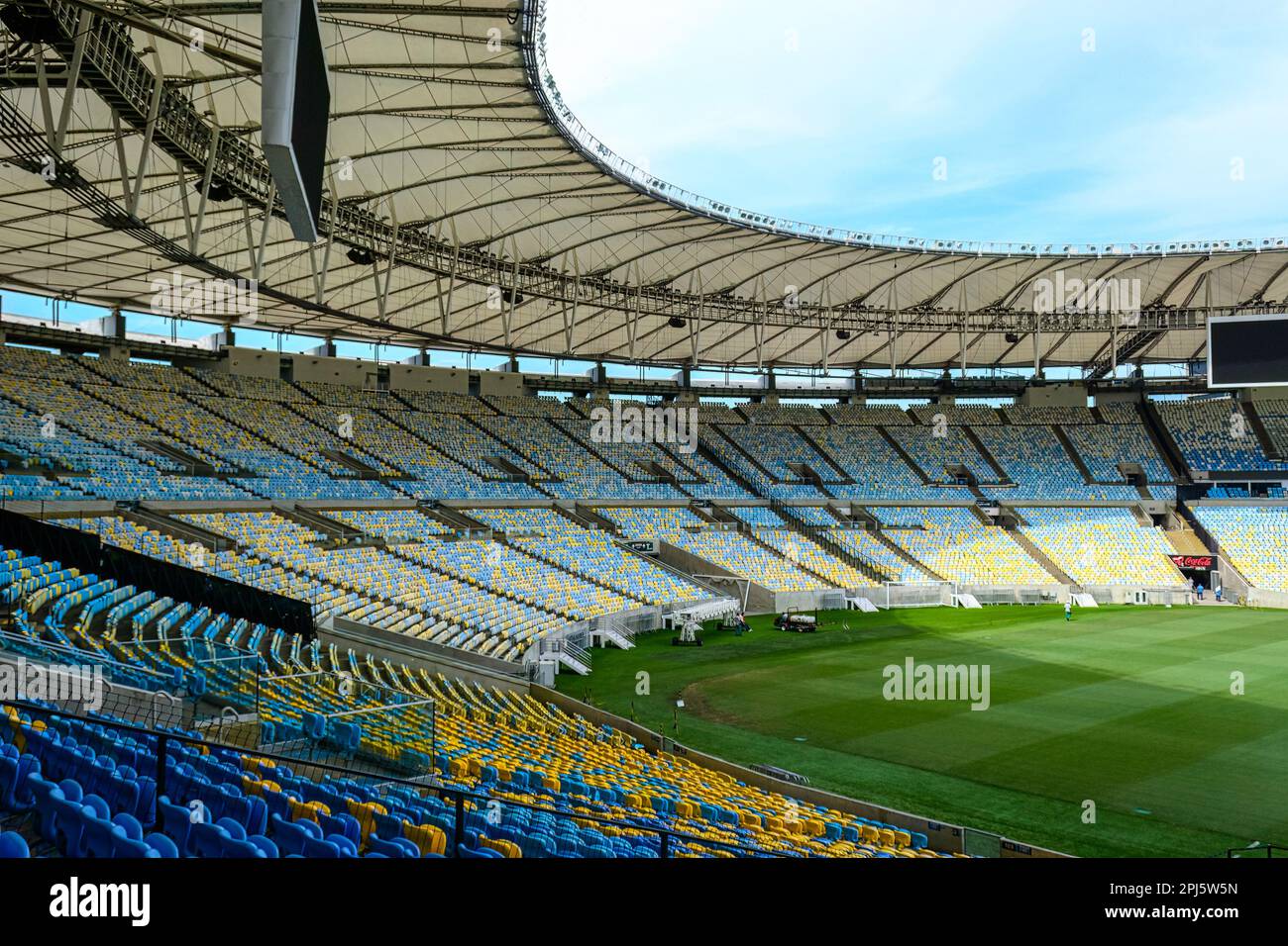 Rio maracana brazil interior hi-res stock photography and images - Alamy