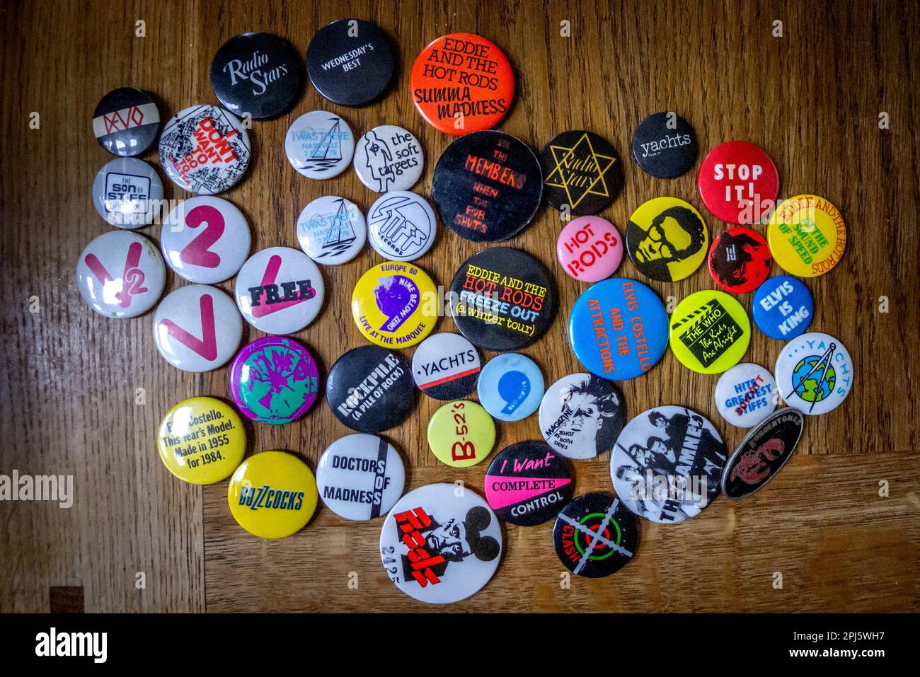 Band badges hi-res stock photography and images - Alamy