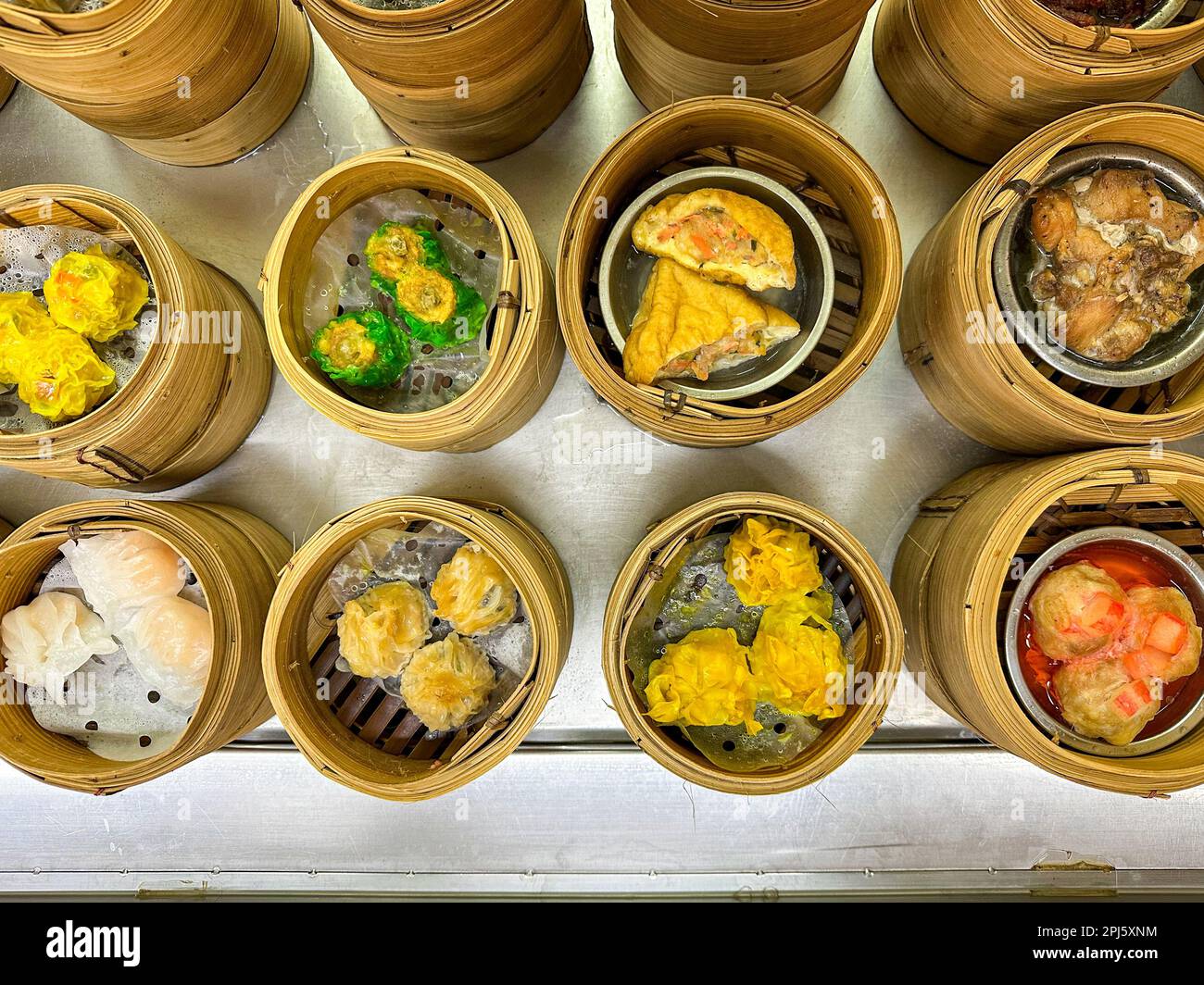 basket set for Dim sum, traditional guangdong or Hong kong food Stock ...
