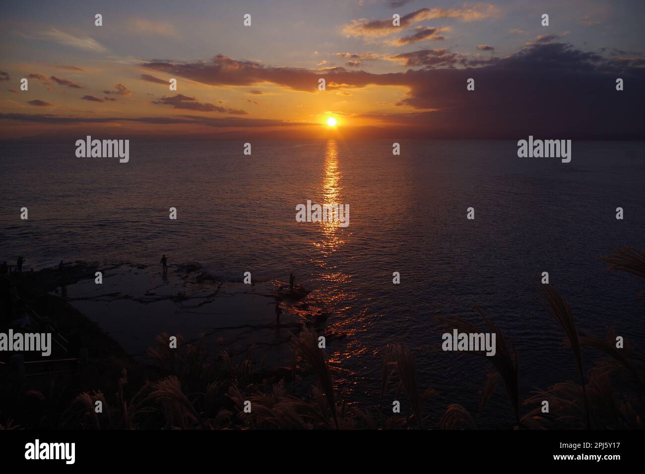 Puesta de sol japon hi-res stock photography and images - Alamy