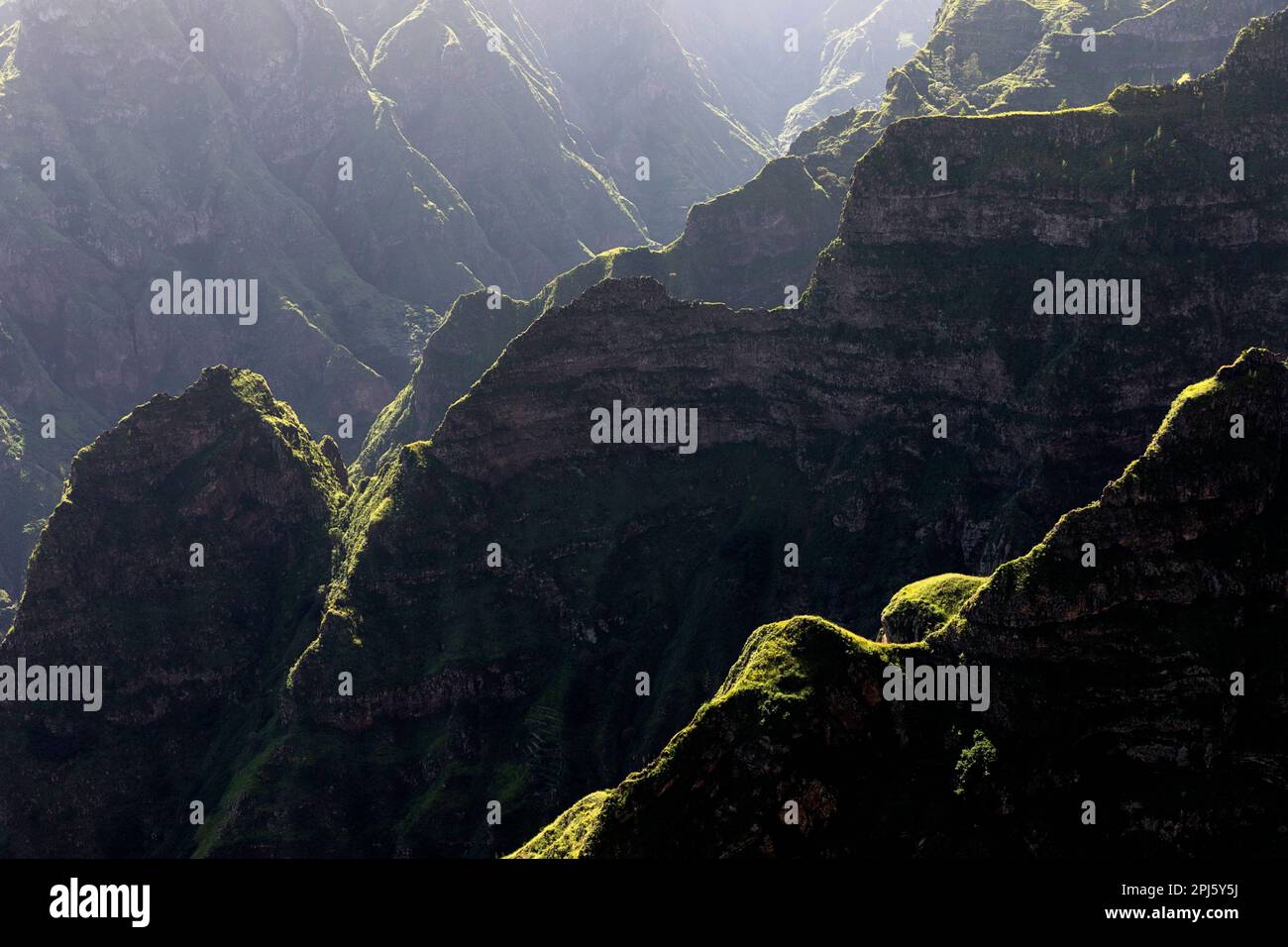 Green slopes hi-res stock photography and images - Alamy