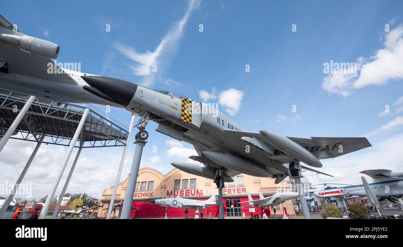 Airplanes and Spacecrafts from the Speyer Technik Museum Flugzeuge und ...