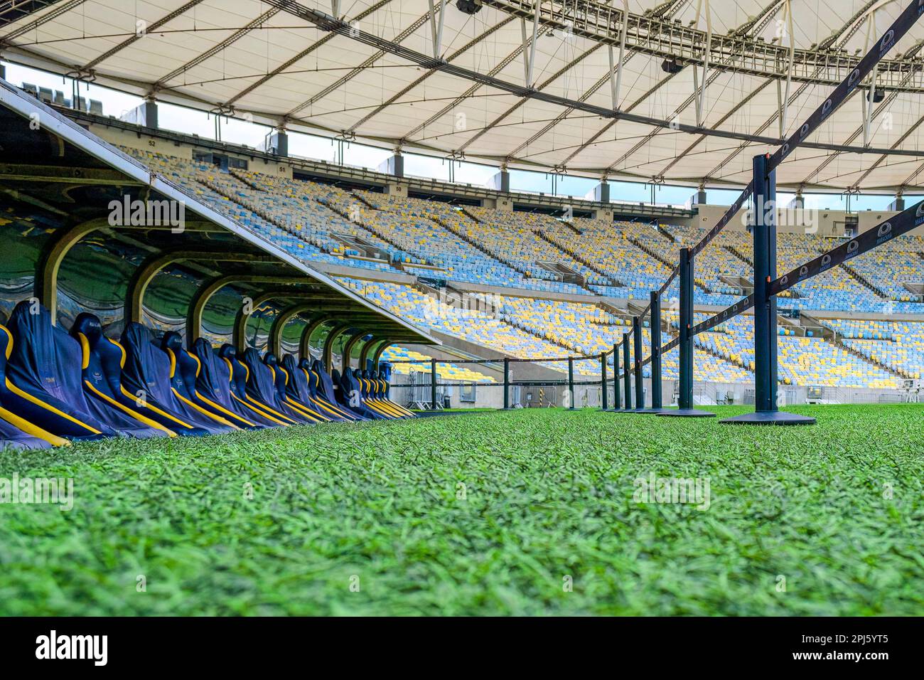 Rio maracana brazil interior hi-res stock photography and images - Alamy