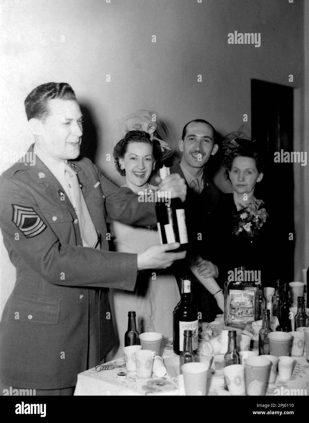 A soldier, Master Sergeant in the US Army, returns home to celebrate ...