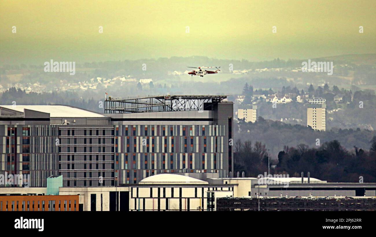 Glasgow, Scotland, UK 31stt March, 2023. Emergency helicopter arrives ...