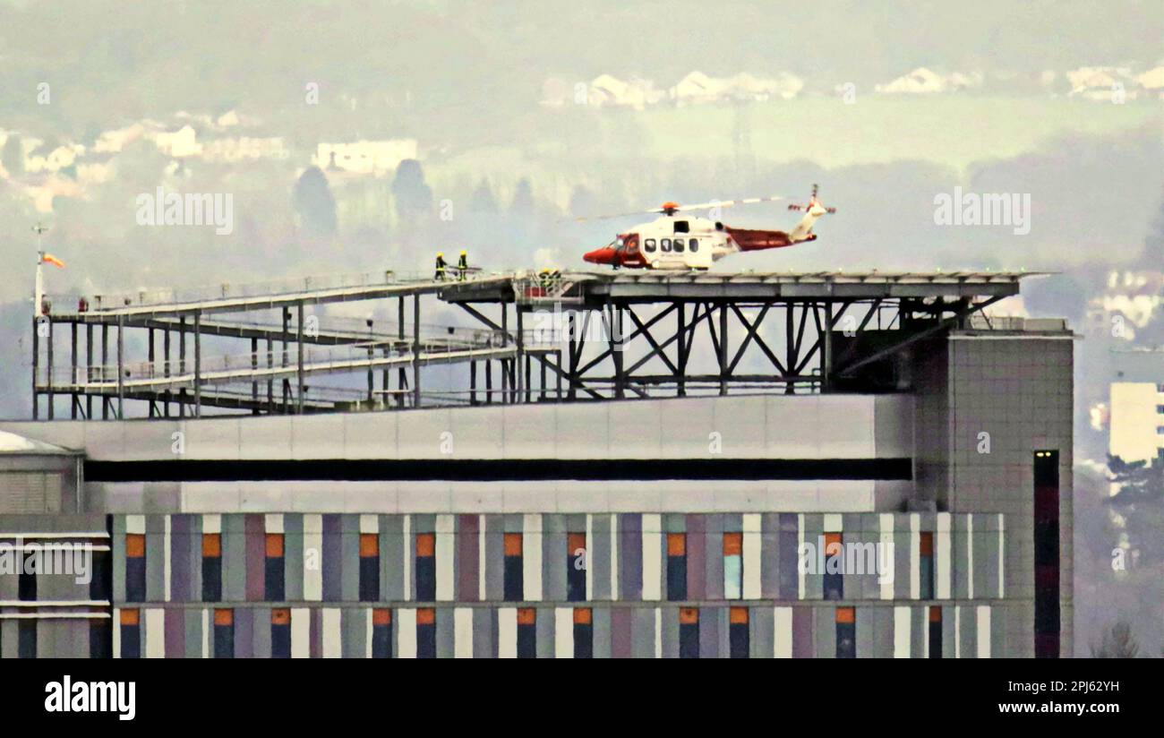 Glasgow, Scotland, UK 31stt March, 2023. Emergency helicopter arrives ...