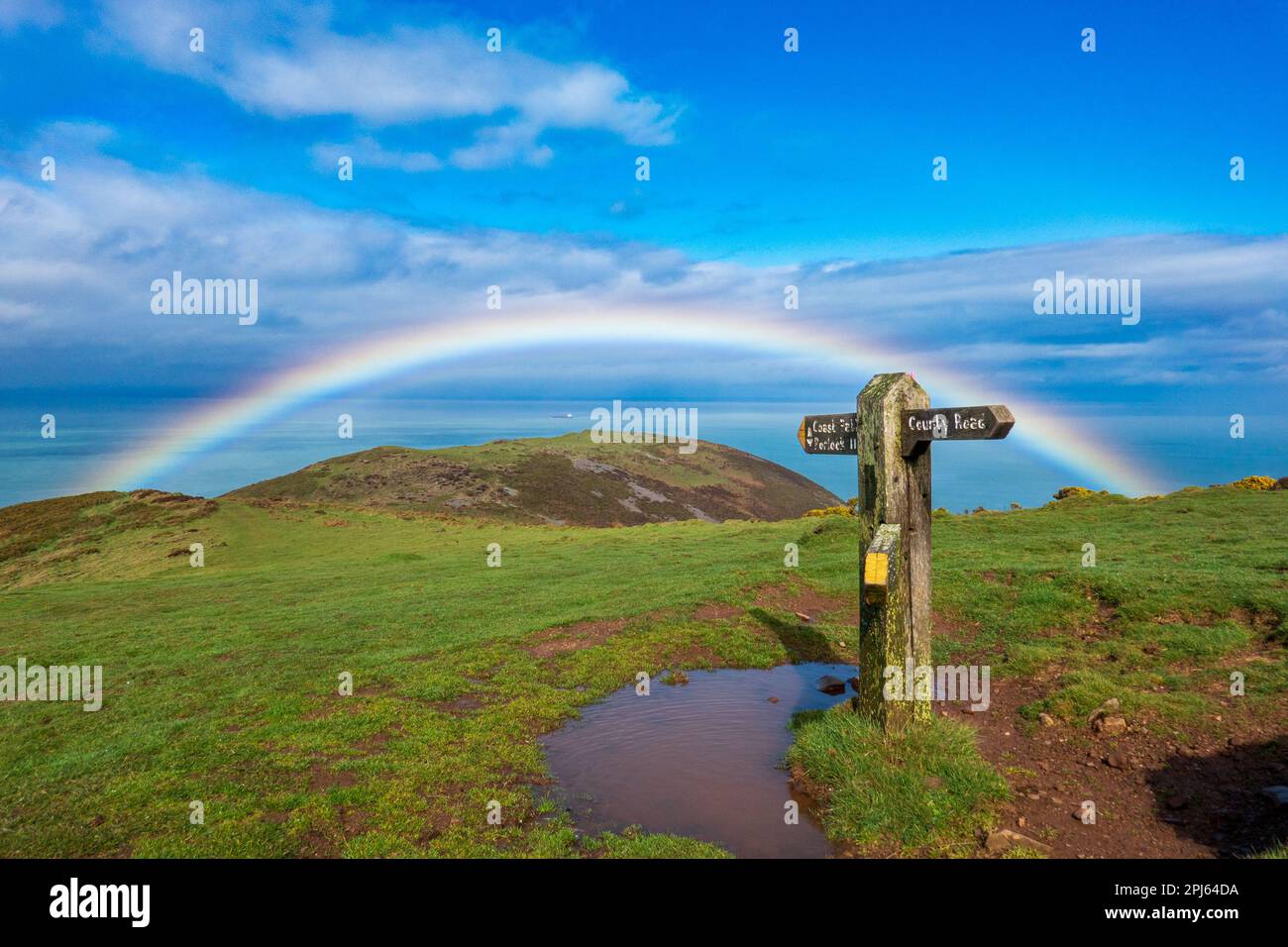 South west coast path devon foreland hi-res stock photography and ...