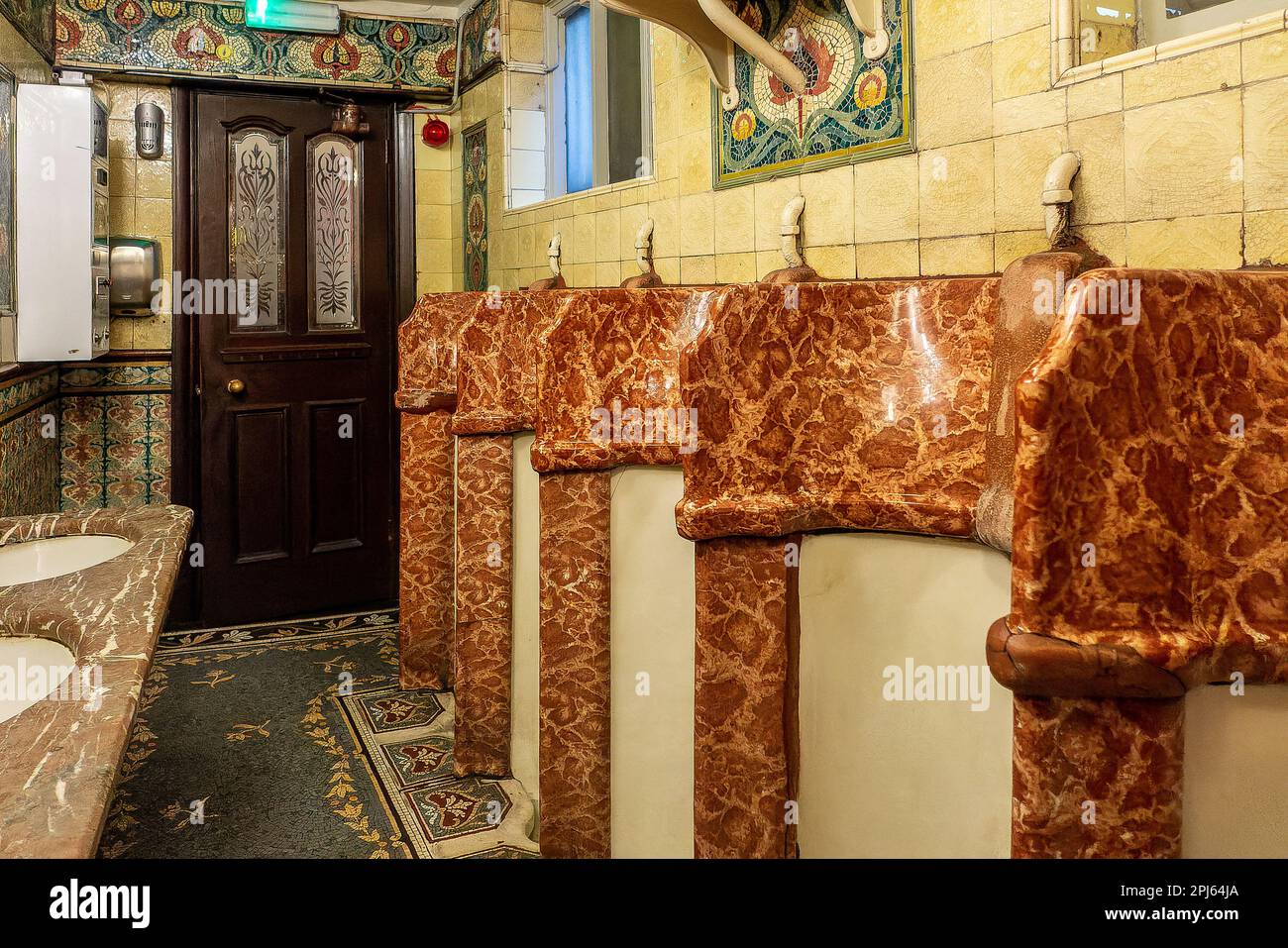 Liverpool, November 12th 2016: The male toilets in The Philharmonic ...