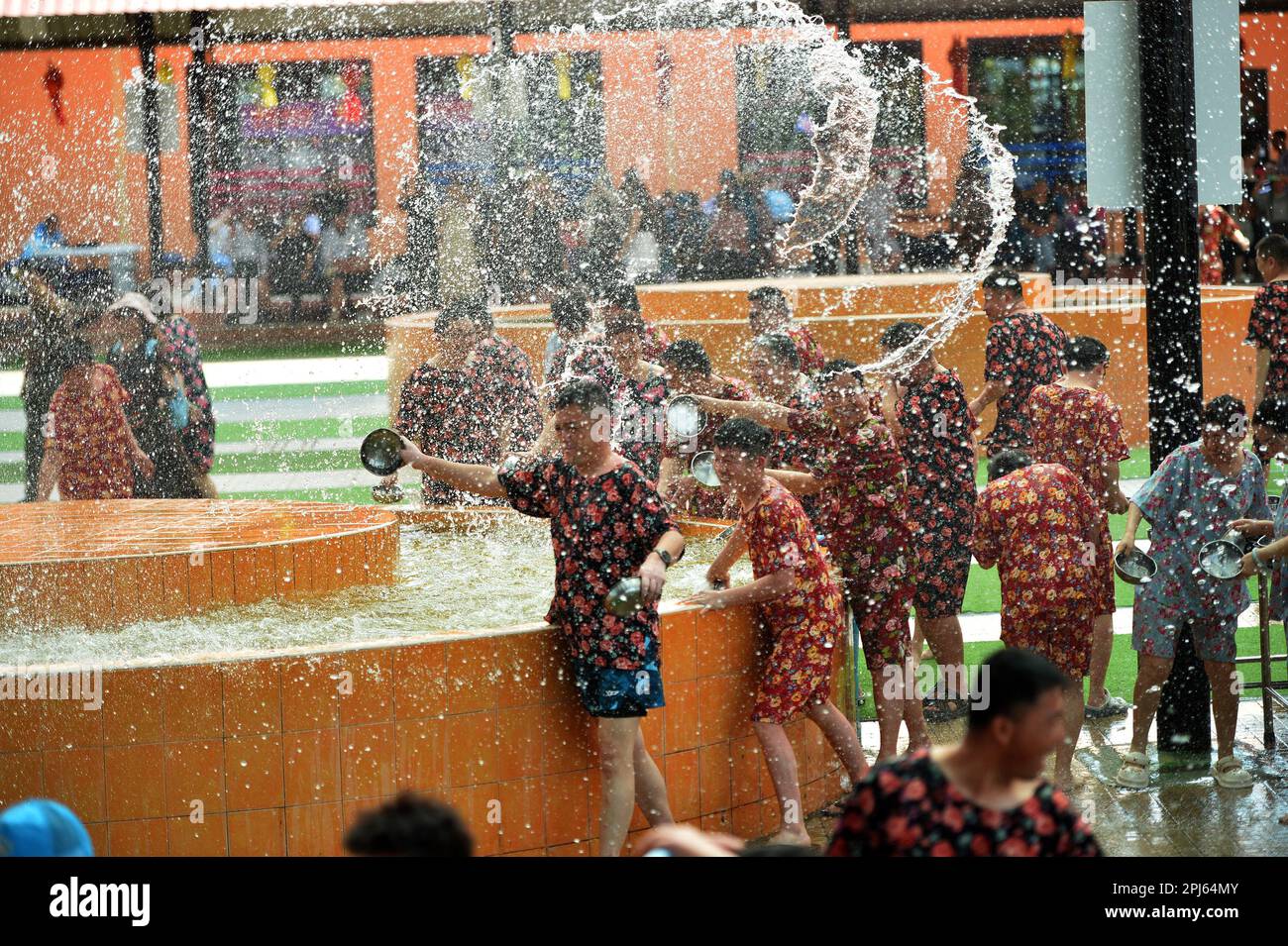 Splash news 2023 hi-res stock photography and images - Alamy