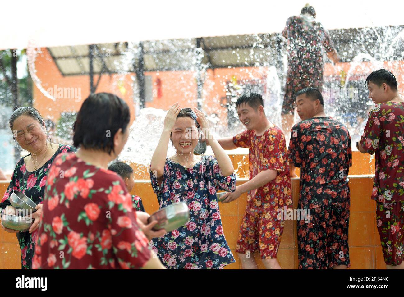 Splash news 2023 hi-res stock photography and images - Alamy