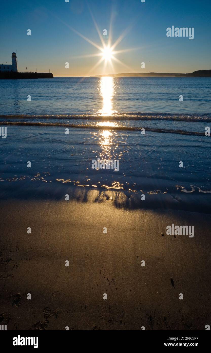 Sand in foreground hi-res stock photography and images - Alamy