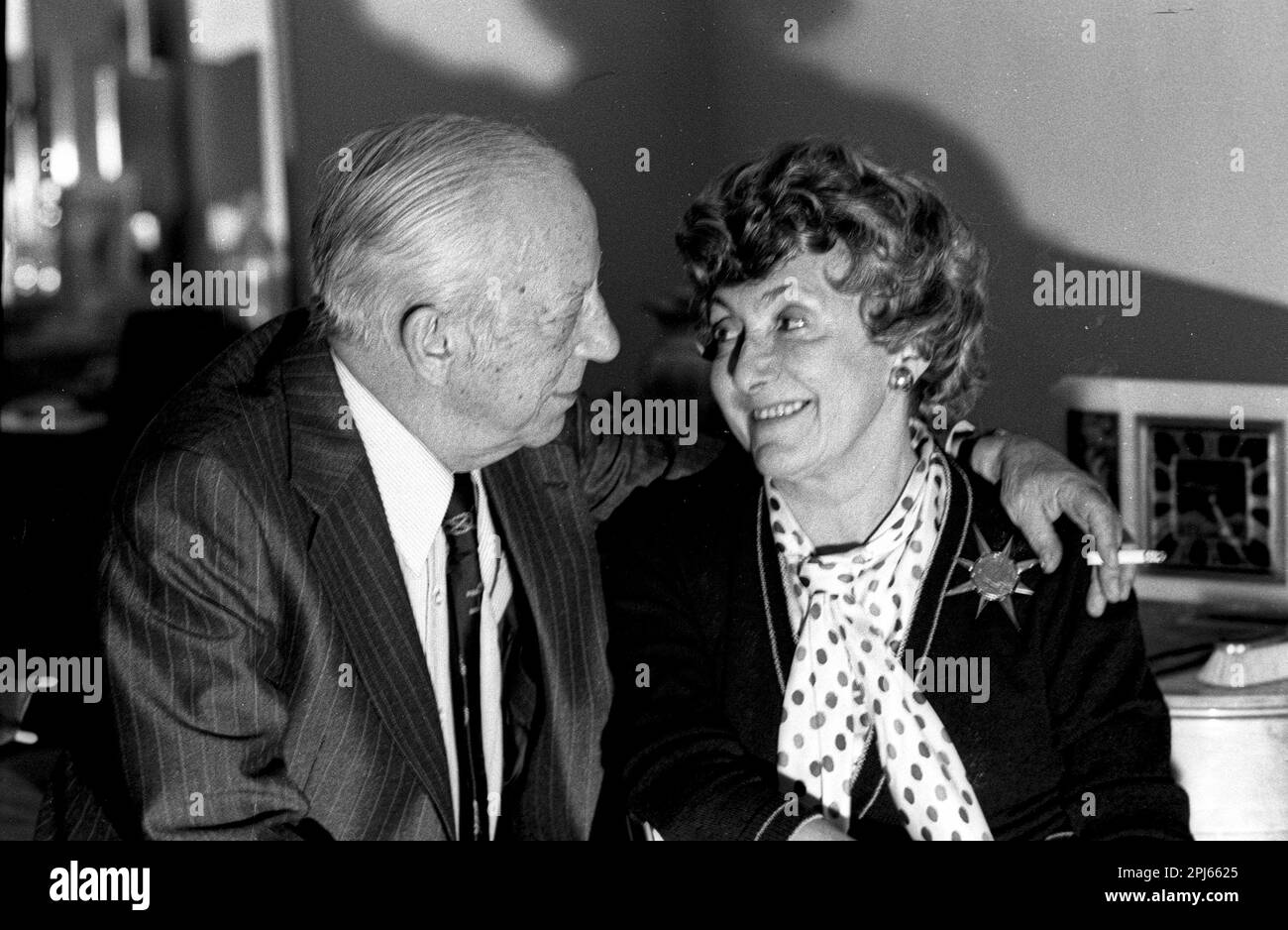 Producteur Black and White Stock Photos & Images - Alamy