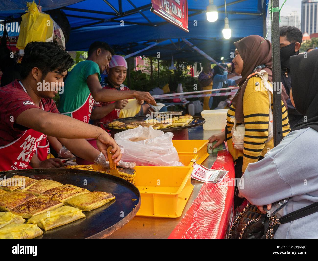 Azmi ramadan hi-res stock photography and images - Alamy