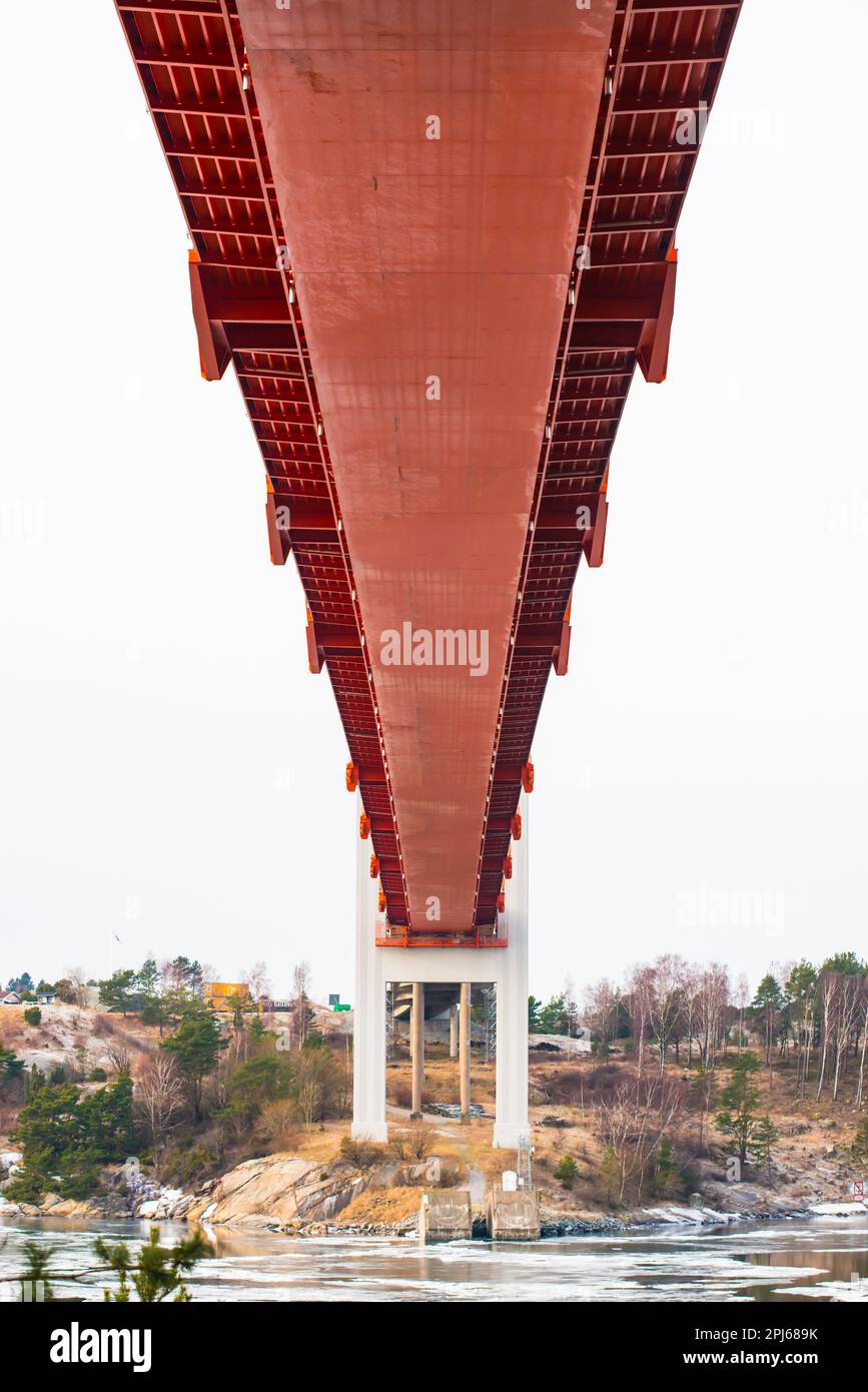 Underside of a suspension bridge Stock Photo - Alamy