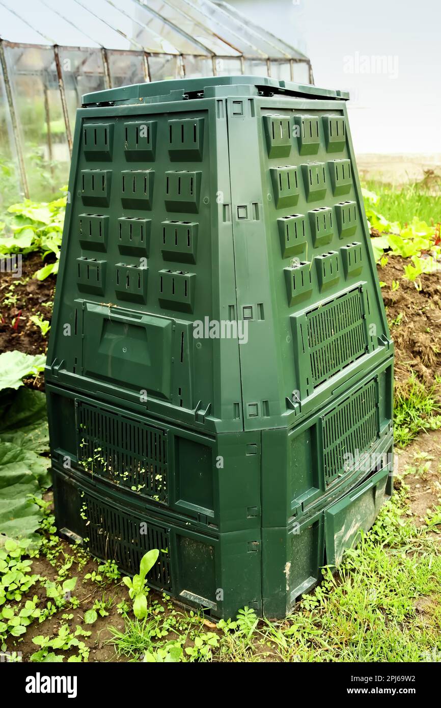 Big composter for recycling of garden refuse and kitchen food waste ...