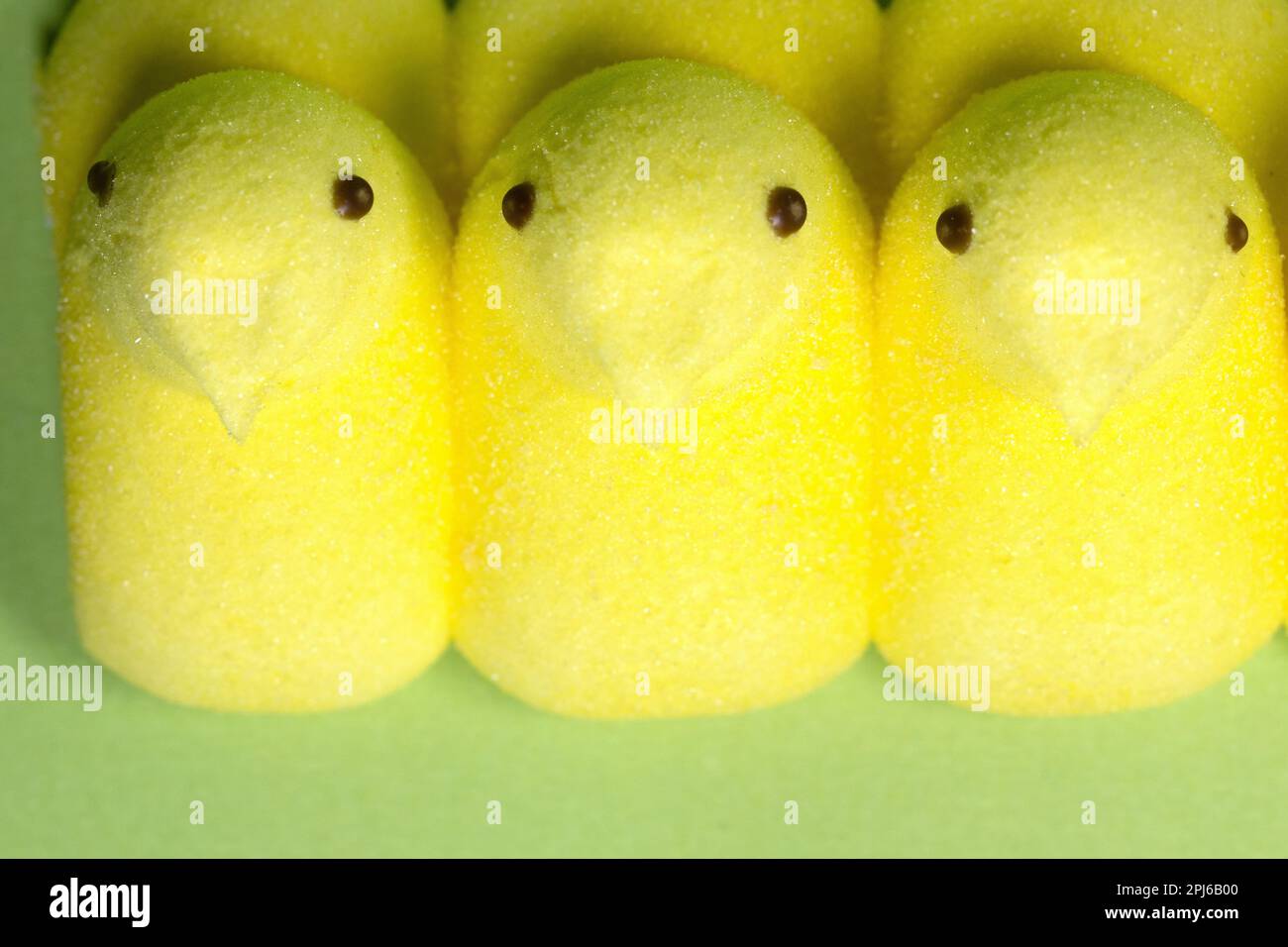 Candy peeps hi-res stock photography and images - Alamy