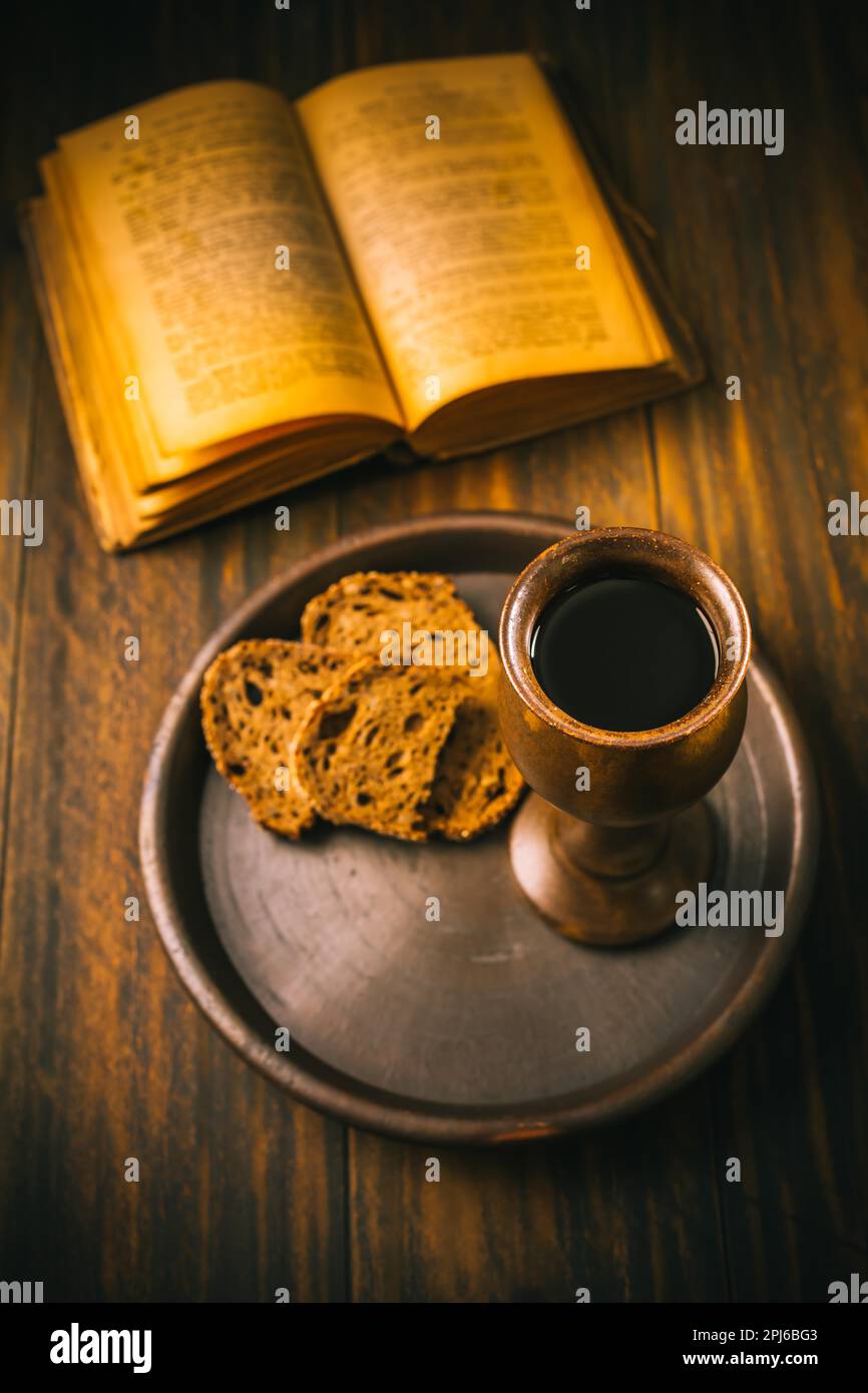 Communion bread hi-res stock photography and images - Alamy
