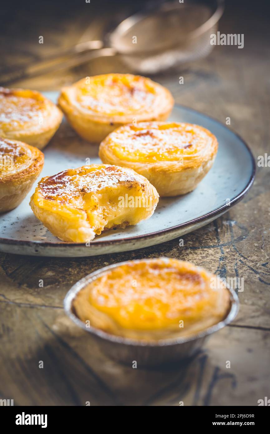 Torte pasteis de nata hi-res stock photography and images - Alamy