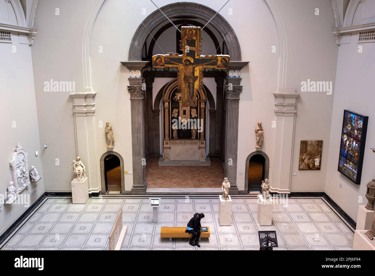 Medieval and Renaissance galleries 1350-1600 at the V&A aka Victoria ...