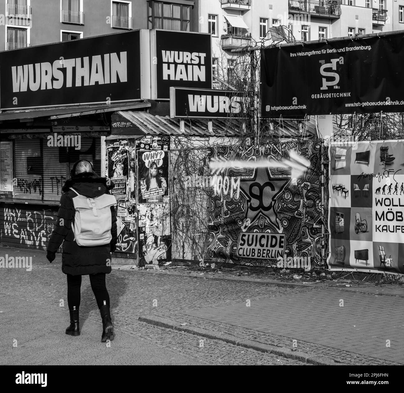 Black and white photography, snack bar at the RAW site in Berlin ...