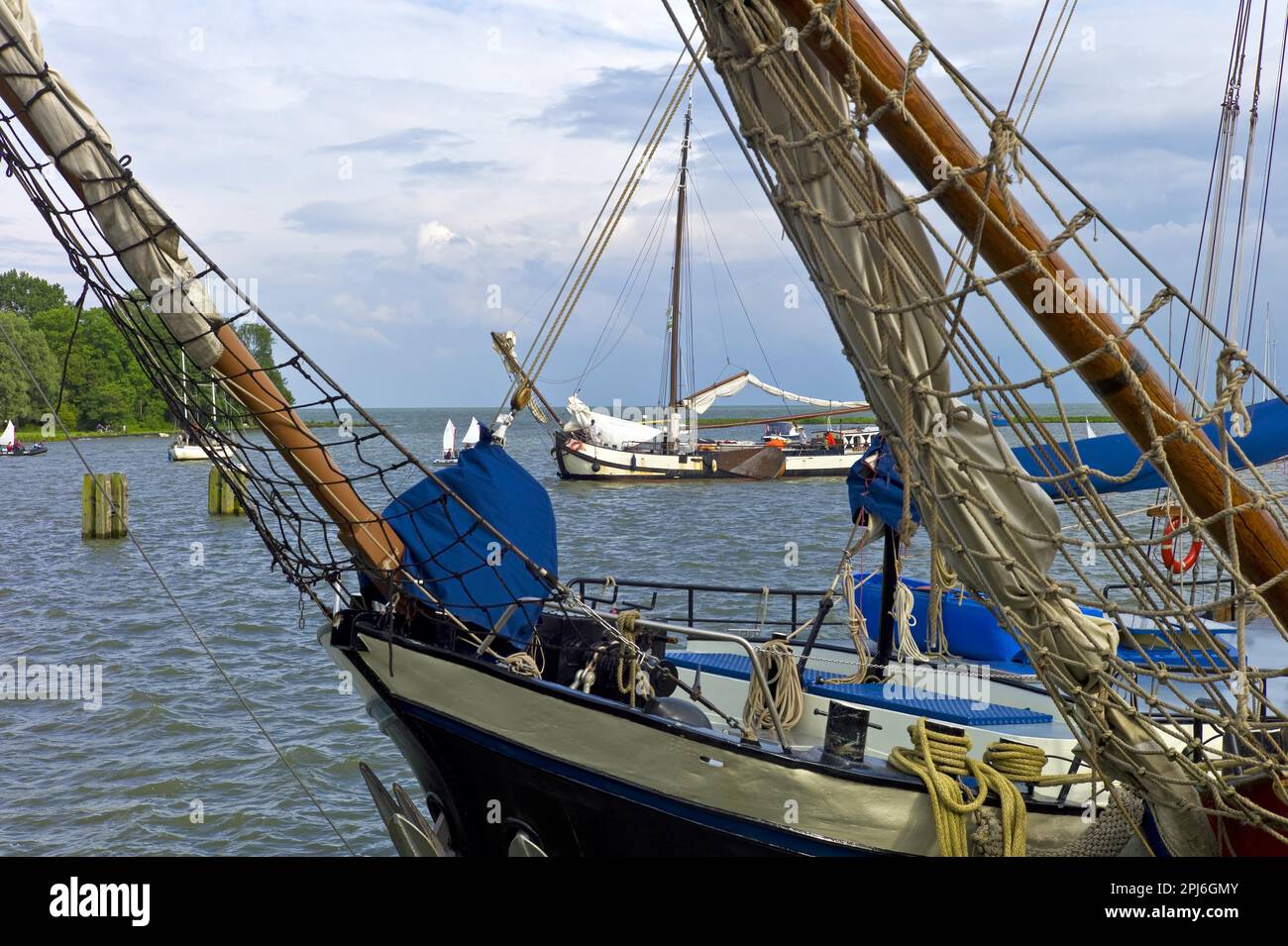 Traditional dutch boat hoorn hi-res stock photography and images - Alamy