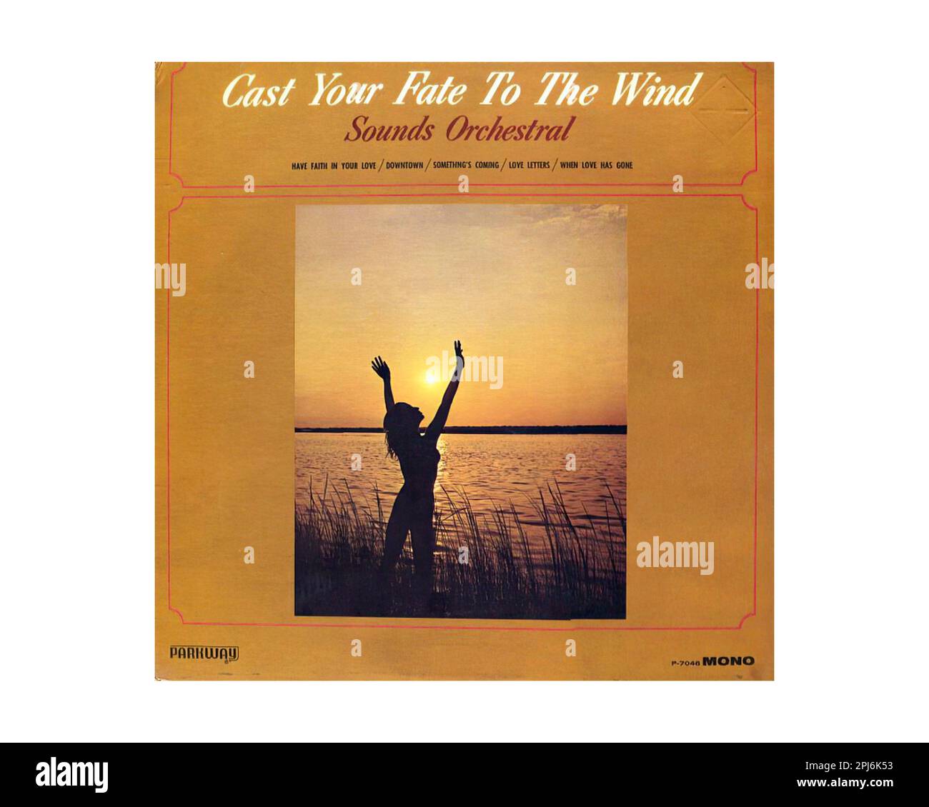Sounds orchestral hi-res stock photography and images - Alamy