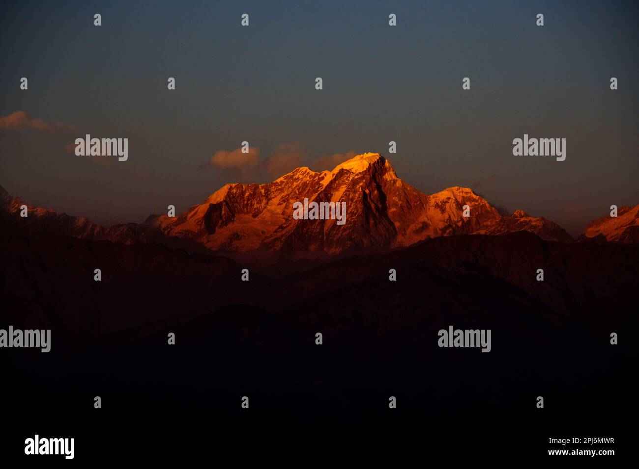 Beautiful HImalayan Mountain Range Ganesh, Langtang, Everest, HImal ...