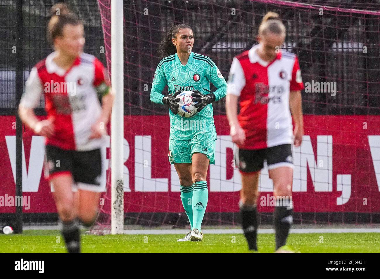 Rotterdam - Feyenoord V1 goalkeeper Jacintha Weimar during the match ...