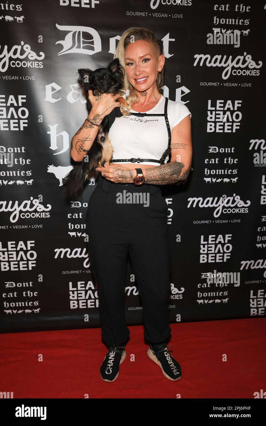 Woodland HIlls, California, USA. 30th March, 2023. Zara Hovelsas ...