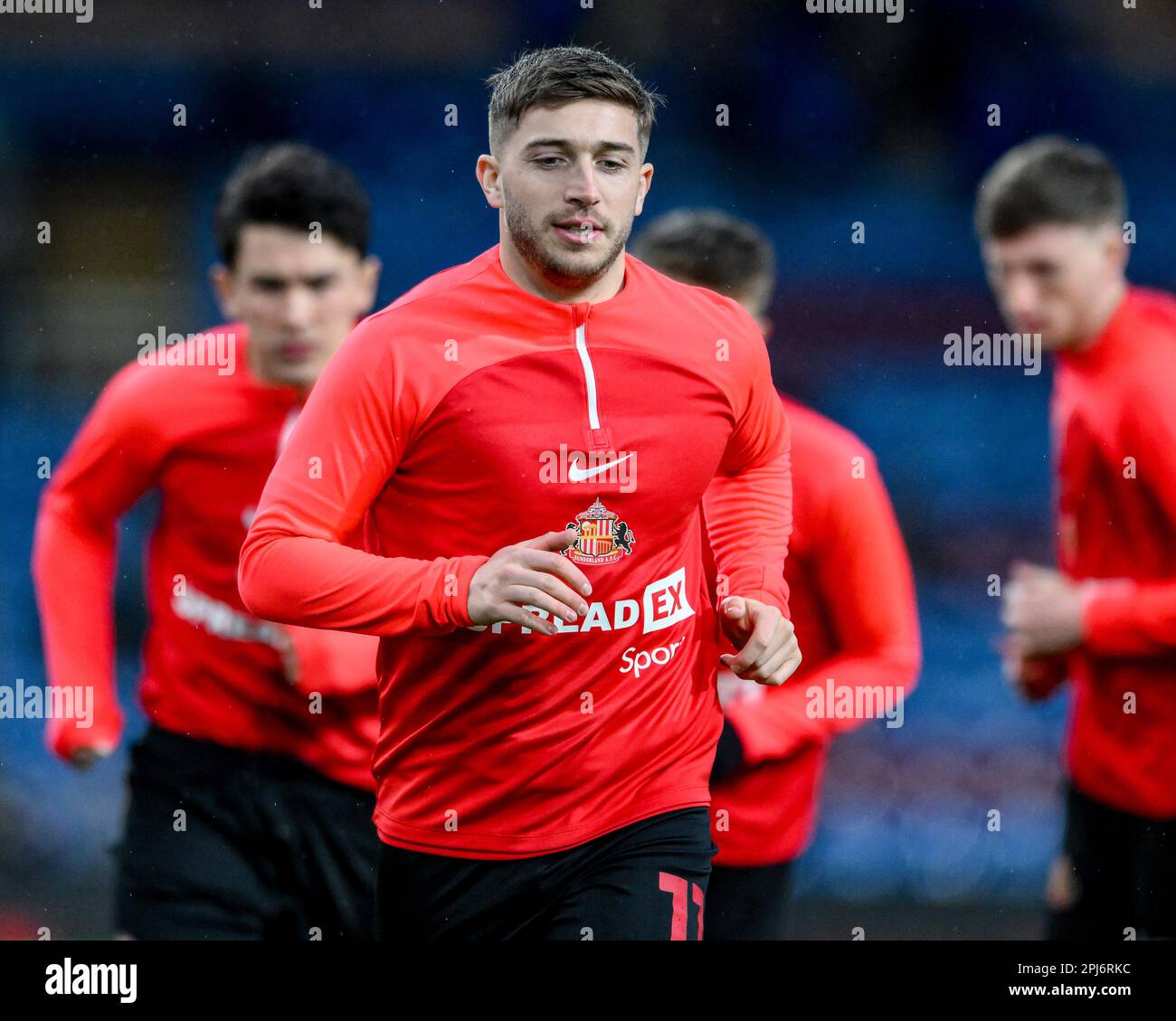 Lynden Gooch #11 of Sunderland pre-match warm up prior to the Sky Bet ...