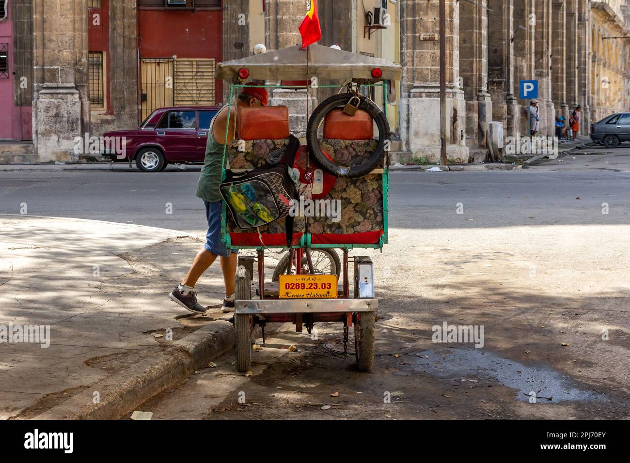 City life during Communism in Havana, Cuba Stock Photo - Alamy