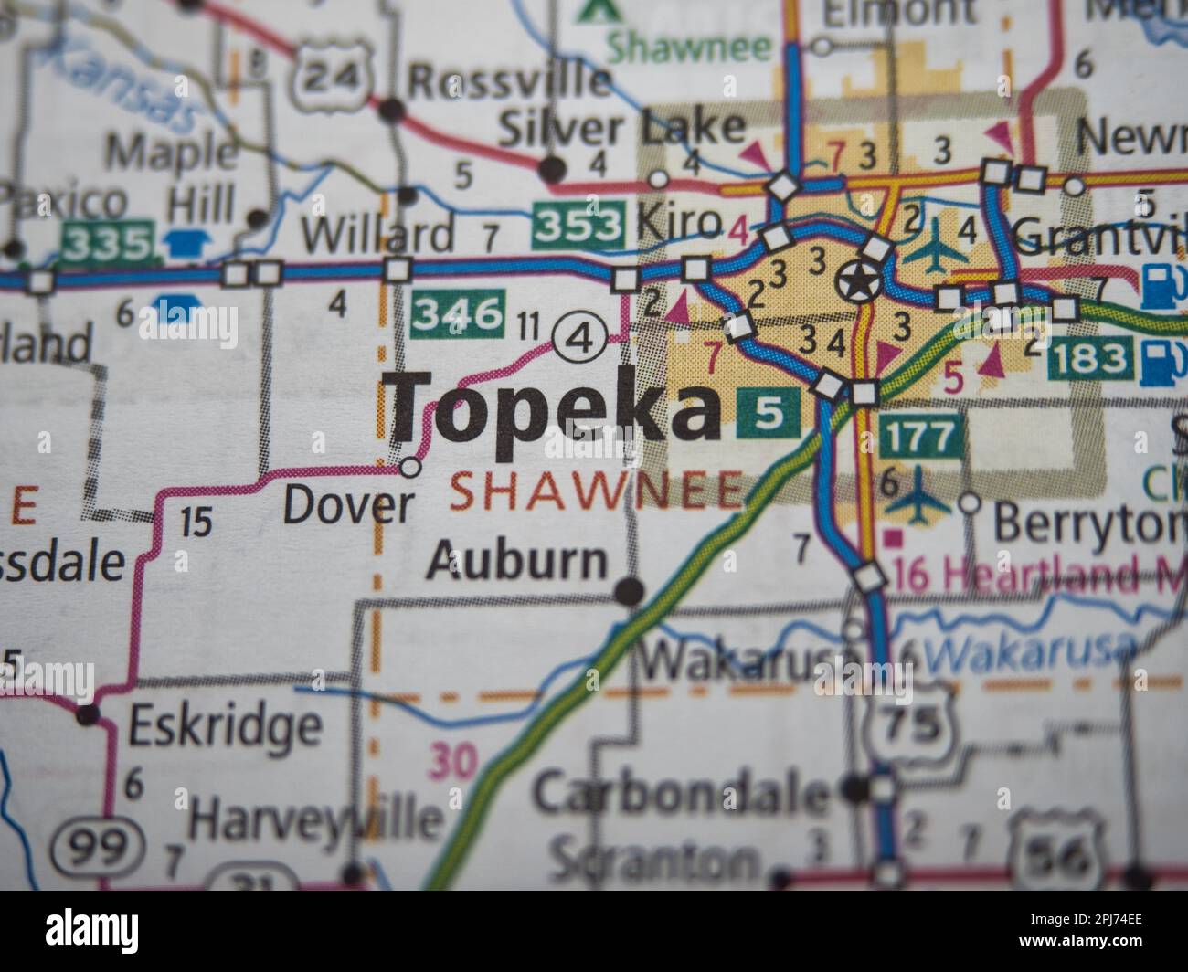 Overhead view of map focused on Topeka Kanas Stock Photo - Alamy