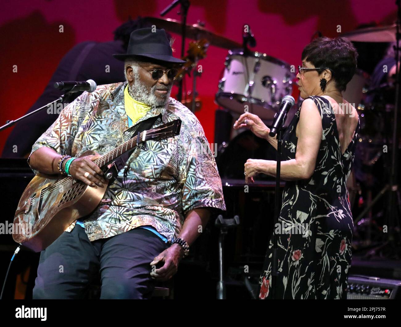 Taj mahal singer 2023 hi-res stock photography and images - Alamy