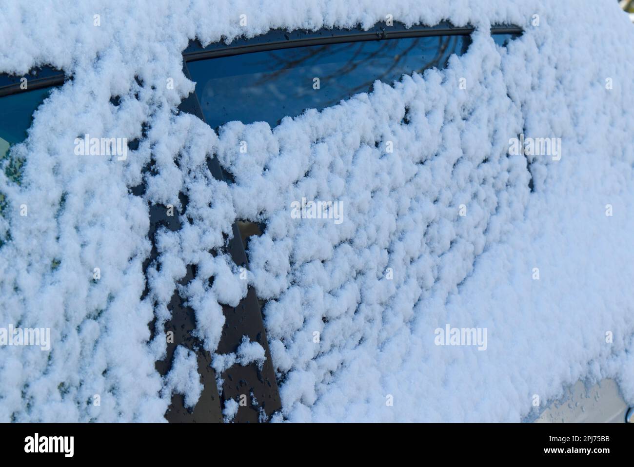 Car windows covered in snow Stock Photo - Alamy