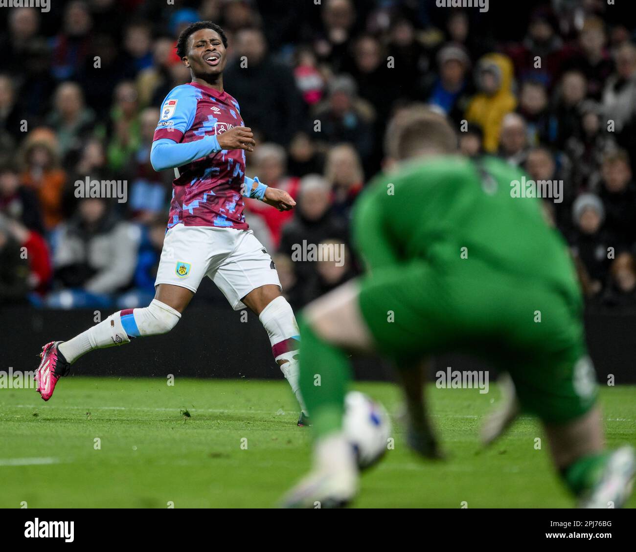 Nathan tella burnley 2023 hi-res stock photography and images - Alamy