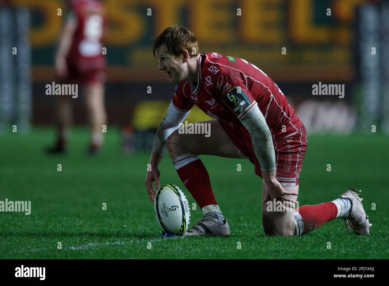Llanelli, UK. 31 March, 2023. Rhys Patchell of Scarlets lines up a ...